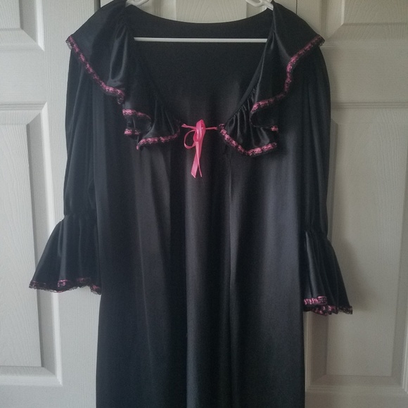 Frederick's of Hollywood | Intimates & Sleepwear | Vintage Fredericks ...